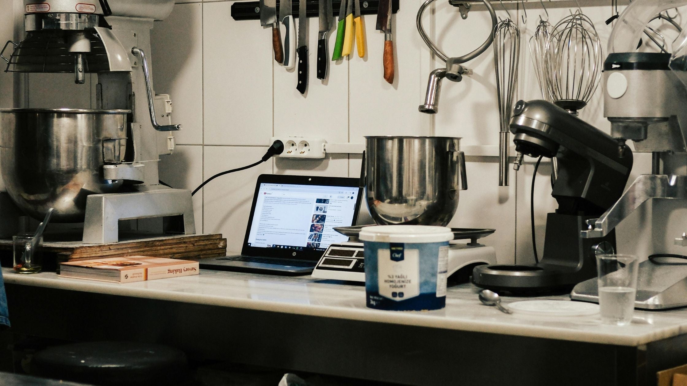 Top 10 Must-Have Commercial Kitchen Equipment for Efficient Cooking in ...